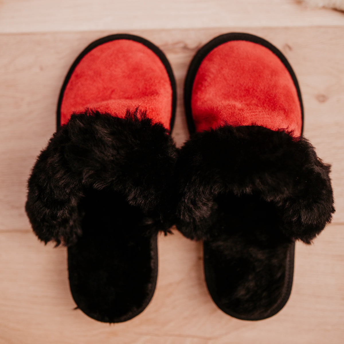 Tas Slipper Co - Inglis - Unisex Raspberry Red Sheepskin Slipper – Lake ...
